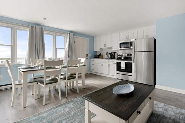 Serenity At Snug Harbor Ocean View Private Deck - Portsmouth, NH