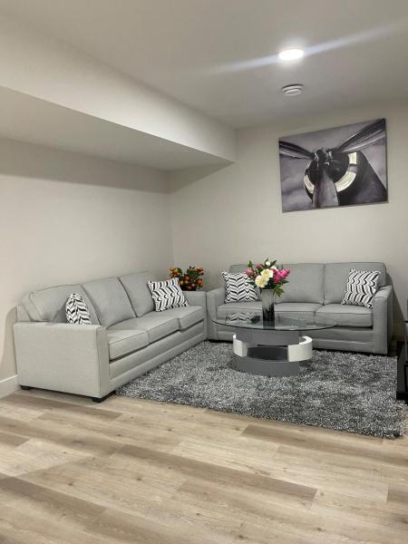 Modern Suite In Basement Upland - Edmonton