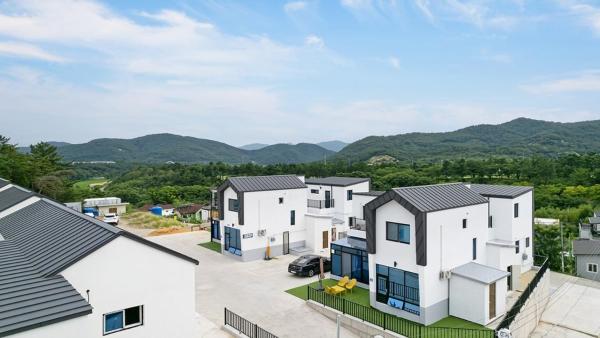 Gyeongju Mocha Private Pool Villa - 慶州
