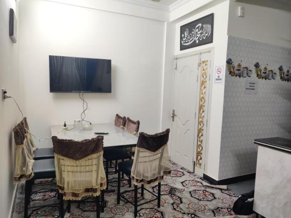 Xinjiang Hotel - Pakistan