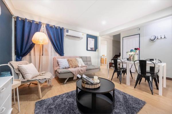 Gm7 - Private House Downtown 2mins Walk To Metro - Bangkok