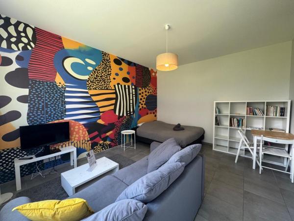 Central Très Proche Tramway - Chassieu