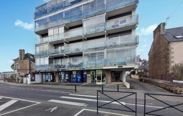 Nice Apartment In Perros-guirec - Perros-Guirec
