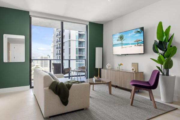 3013 Kaseya Center Apt For 4 People With Pool And Gym - マイアミ