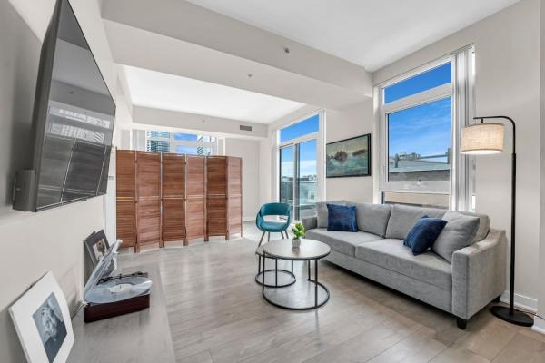 Luxe 5bd Unit Sleeps 11 - Hospitals Mtcc Ttc Acc - Toronto