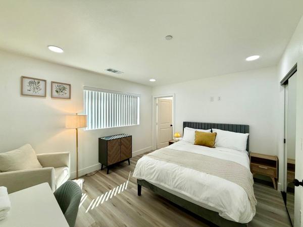 Gilmoreone - Los Angeles, CA