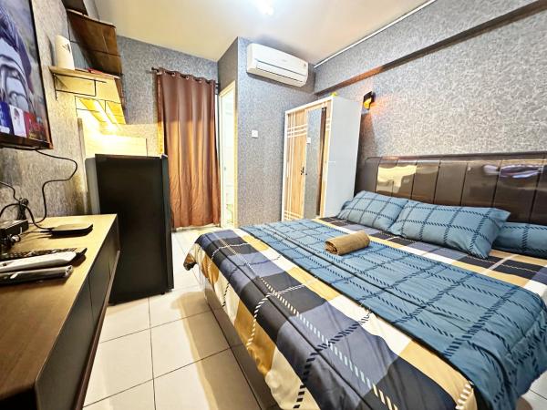 Comfy Studio With Smart Tv Fast Wifi At Baywalk Mall Tower C - Jakarta