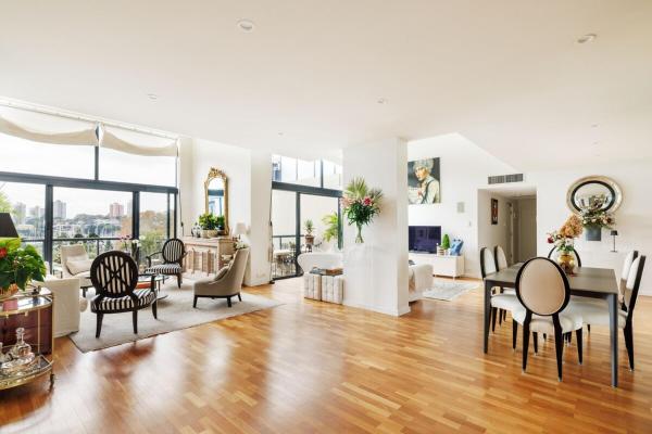 Harbourside Penthouse Luxury With Private Rooftop - North Sydney