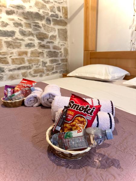 Authentique Maison Dalmate En Vieille Pierre Proche De Split, De La Mer Et De La Montagne - Podstrana