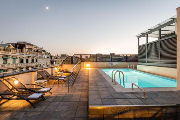 Petit Palace Trencadís - L'Hospitalet de Llobregat