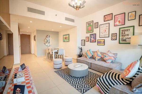 Bnbeyond's Artistic Luxe Retreat With Burj Views - Dubai