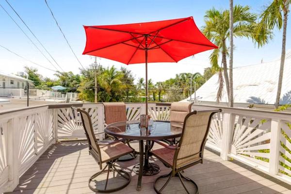 Charmayne's Cottages - Truman @ Duval - Key West, FL
