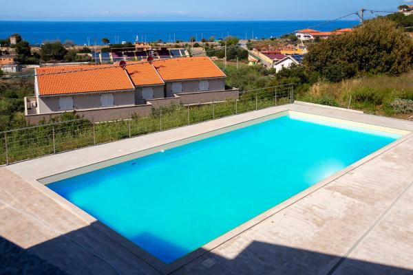 Sardinia Re - Smeralda 10 - Castelsardo