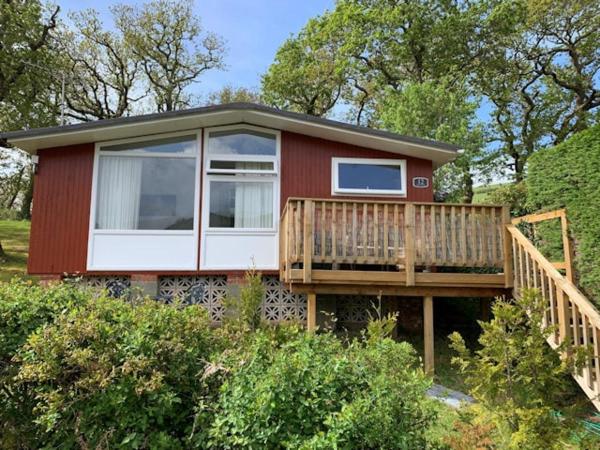 Delightful Chalet Peaceful Site Near Aberdyfi - England