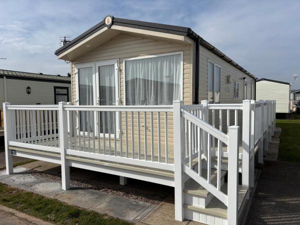 Palm Grove 19 - Golden Palm - Central Heating, Wifi, Pet Friendly, Bed Linen - Meadow Lakes Caravan & Lodge Hire - Lincolnshire