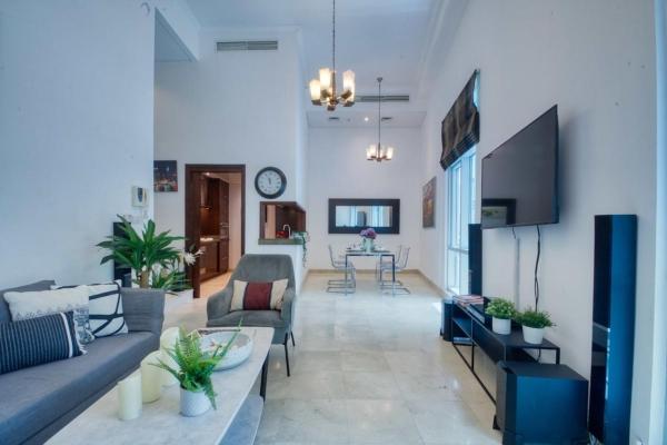 The Smart Concierge - Delphine - Dubai Marina