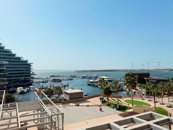 Studio In Al Bandar Hosted By Voyage - Abu Dhabi