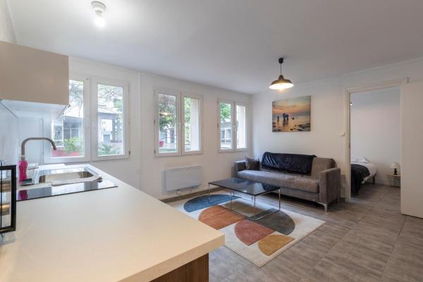 Cabana & Le Carrefour Lyonnais - Metro 5 Min - Villeurbanne