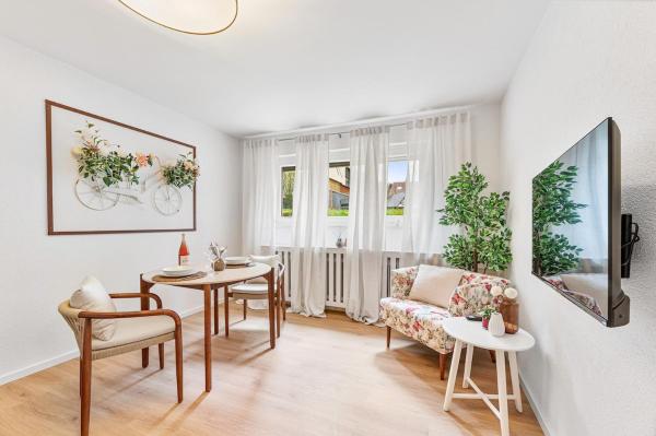 Black Forest Flower Apartment - Bad Wildbad