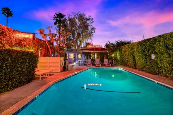 Speakeasy Hotel - Palm Springs