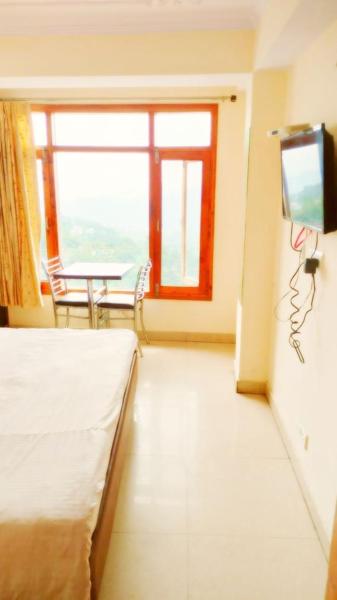 Shri Radhe Bnb - Shoghi
