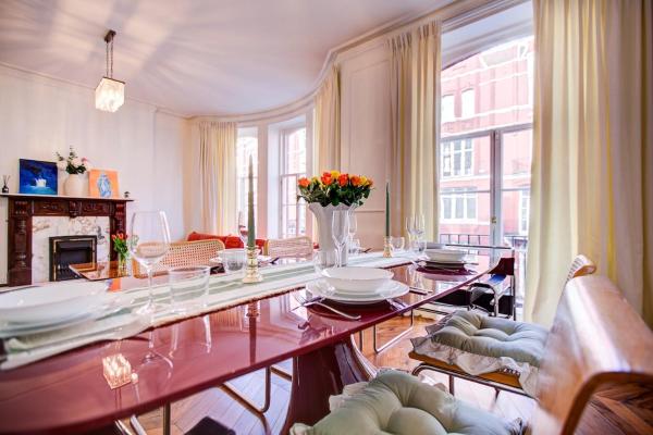 Iconic Hyde Park Apartment - London