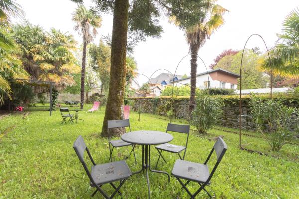 Beau Rez De Jardin - Lourdes