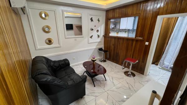 Studio Moderne Lce - Douala