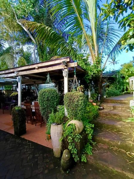 Whispering Hills - Bali