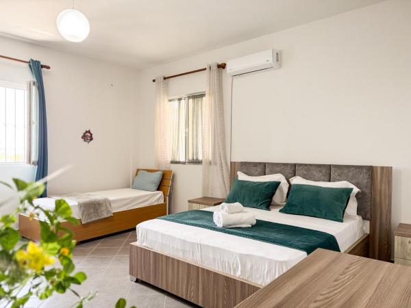 Contemporary Hidden Gem With Pool And Garden - Durrës
