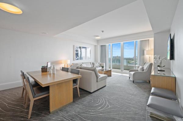 Beachfront Ritz-carlton Luxury 1br Residence - Fort Lauderdale