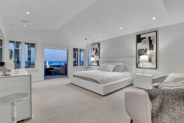 Beautiful 5 Bedroom West Vancouver Mansion - Bowen Island