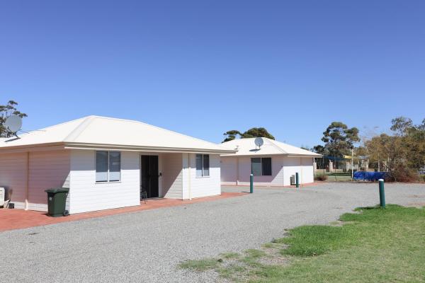 Narembeen Caravan Park - Western Australia