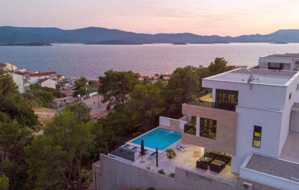Villa Mara In Komarna By Villas Guide - Neum