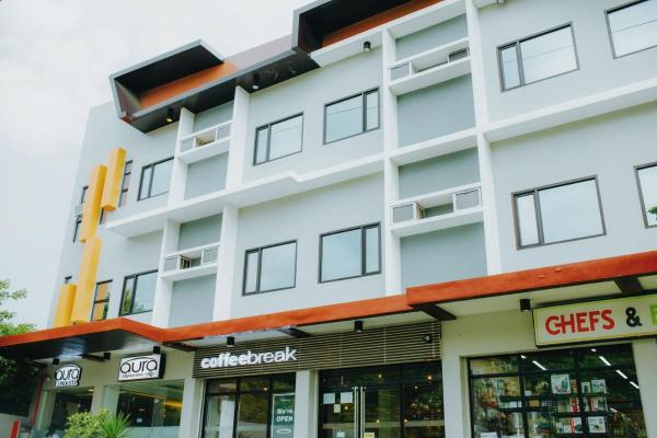 Aura Condotel - Roxas City