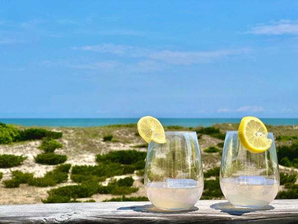 Oceanfront 4 Bedroom Salvo Sandcastle Hot Tub - Outer Banks, NC