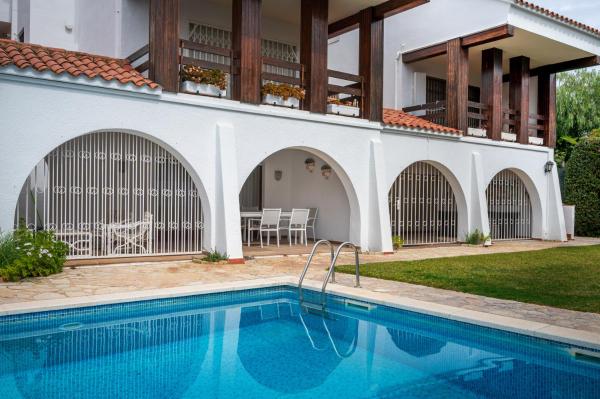 At503 Ground Floor & Pool, Beach 15min Walk Away - Roda de Bará