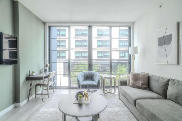 The Juliet Xi Vibe 8744 - Miami, FL