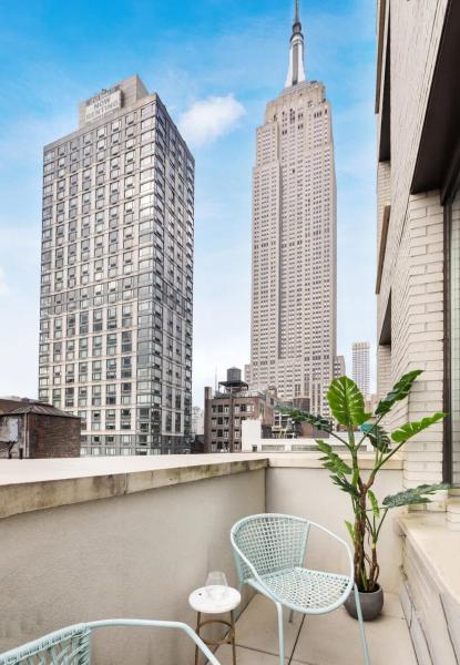 The Vibe On 5th Vibe 8750 - New York City