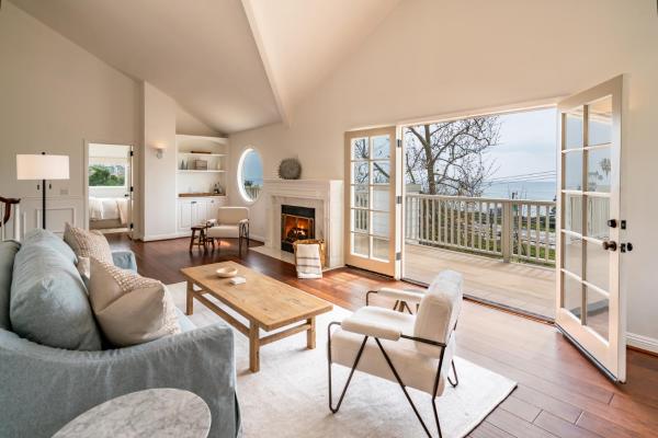 Ocean Breeze Abode By Paradise Retreats - Santa Barbara, CA