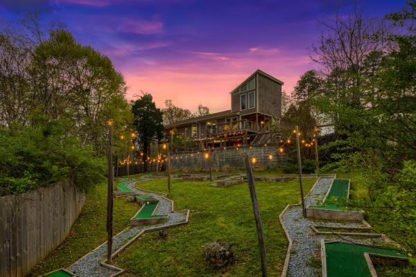 Hot Tub And Mini Golf Mtn-view Haven In Kodak! - Jefferson City, TN