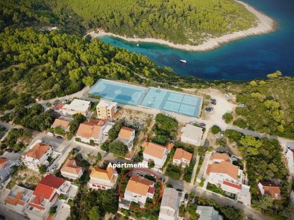 Apartments With Parking Spaces Zavalatica, Korcula - 14204 - Korčula
