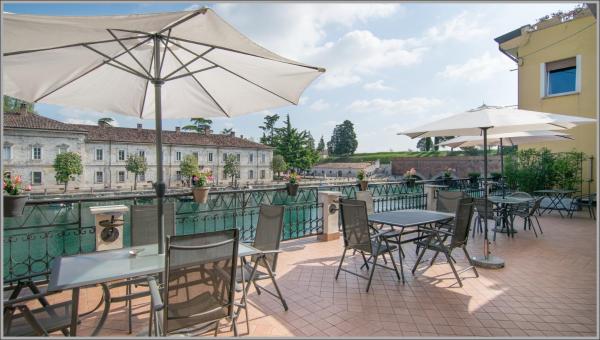 Fiori Sull'acqua Apartments - Peschiera del Garda