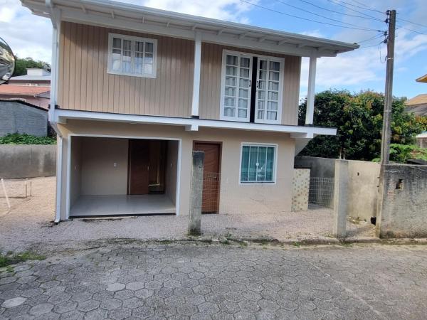 Casa 600 Mts Da Praia Do Simao Canto Dos Ganchos - Governador Celso Ramos