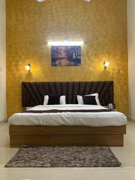 Wood Yard Villa Three Hundred Metres From The Golden Temple - Amritsar