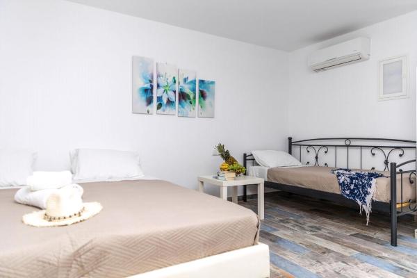 Luxury Naxos Suites Superior Apartment With Balcony Steps Away From - Naxos