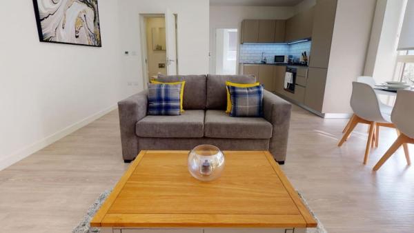 Luxury 1-bed Town Centre Platform South Stevenage - Stevenage