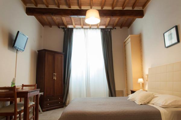 Bed & Tower - Pisa