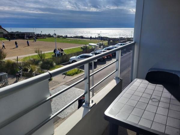 Studio à 100m De La Mer à Saint-hilaire-de-riez, Avec Balcon Et Parking Public - Fr-1-426-330 - Challans