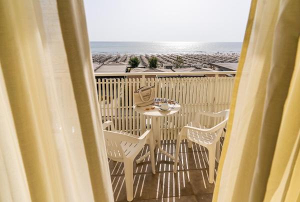 Hotel Byron - Milano Marittima